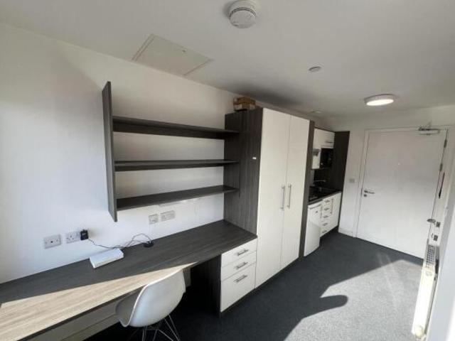 Studio flat for rent in Howard Lane, Sheffield, S1
