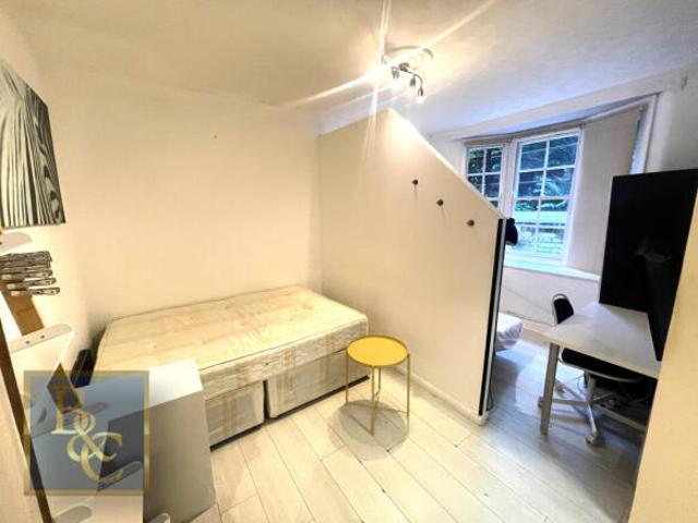 Studio flat for rent in Hunter Street, Bloomsbury, WC1N