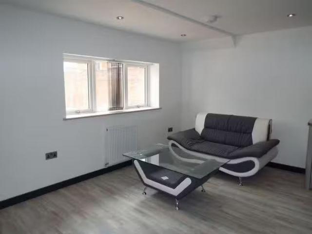 Studio flat for rent in Hubert Road, Selly Oak, Birmingham, B2.