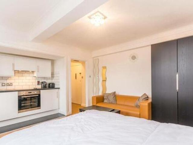 Studio Flat For Rent In Hyde Park Estate, London