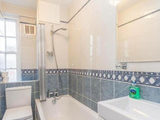 Studio Flat For Rent In Hyde Park Estate, London