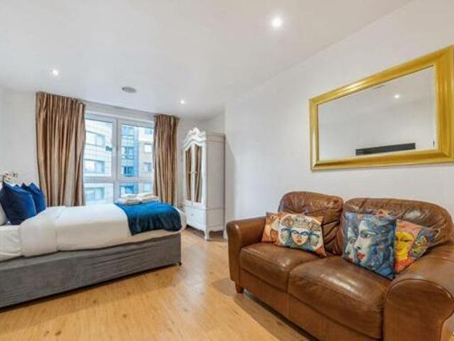 Studio Flat For Rent In Imperial Wharf, London