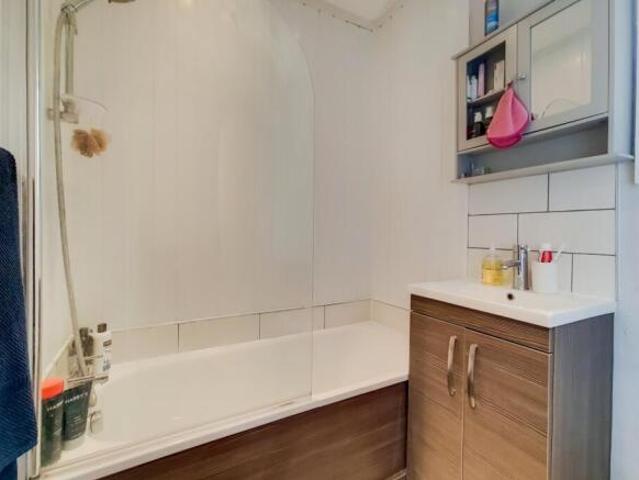 Studio flat for rent in Inglewood Road, West Hampstead NW6