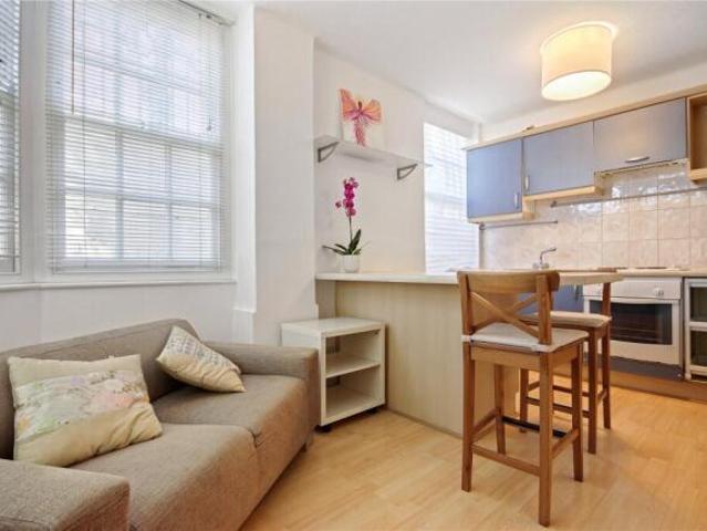 Studio flat for rent in Ivor Court, Gloucester Place, London, NW1