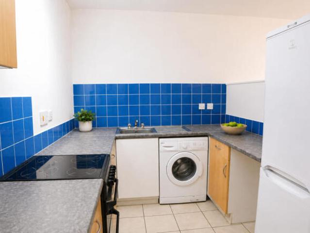 Studio flat for rent in Jessop Court, Ferry Street, BS1
