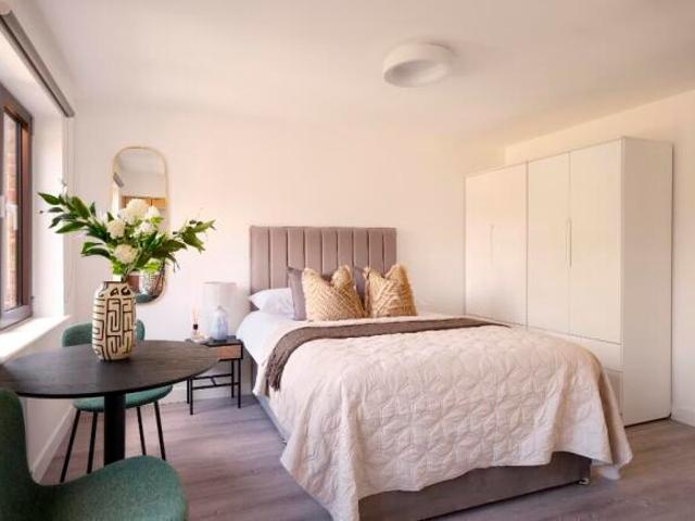 Studio flat for rent in Kendon House, Stratford, E15