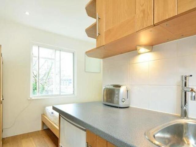 Studio Flat For Rent In Kensington, London