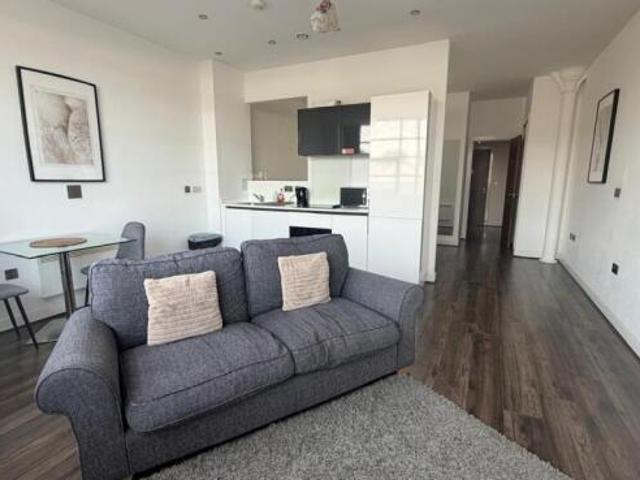 Studio flat for rent in Kettleworks Pope Street, B1