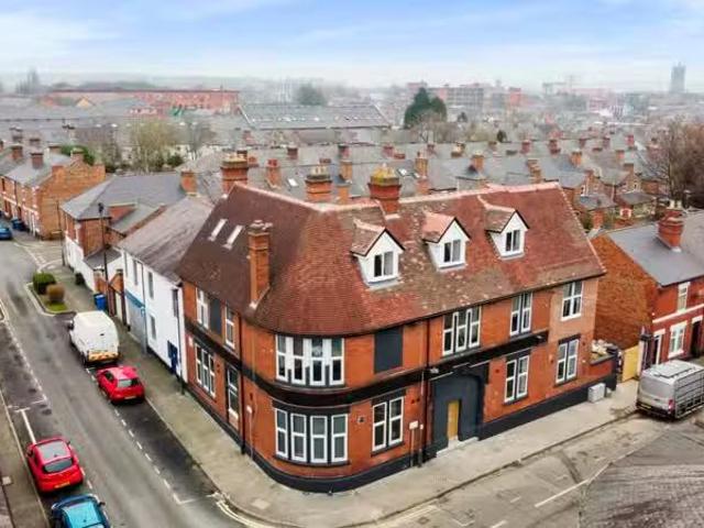 Studio flat for rent in King Alfred Street, Derby, Derby, DE22