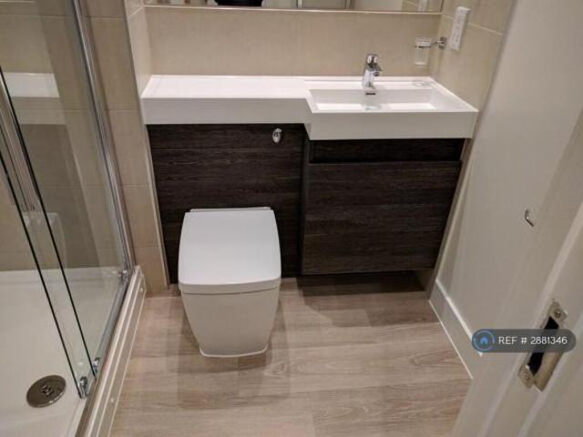 Studio flat for rent in Kings Reach, Reading, RG1