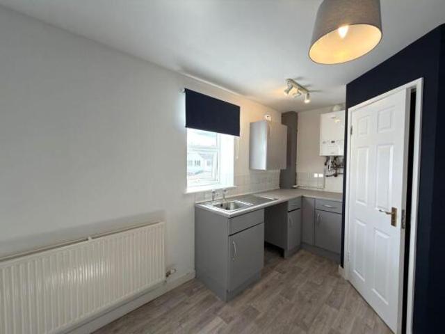 Studio flat for rent in Kingsholm Road, Gloucester, GL1
