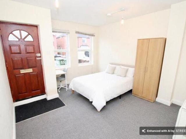 Studio flat for rent in Langhorn Road, Southampton, SO16