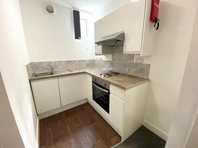 Studio flat for rent in Lake Road, Portsmouth, PO1