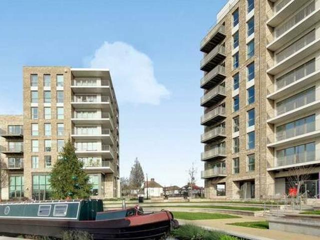Studio flat for rent in Lavey House Grand Union 10 Belgrave Road London HA0