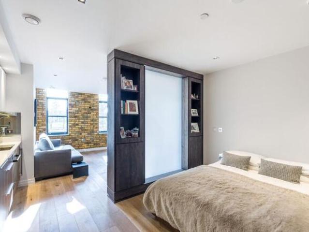 Studio flat for rent in Lawn Lane, SW8, Vauxhall, London, SW8