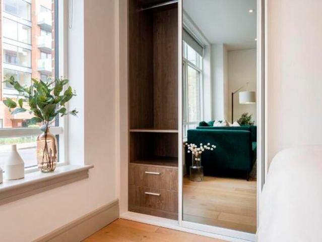 Studio flat for rent in Lawrence Road, London, N15