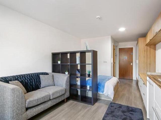 Studio Flat For Rent In Leeds, West Yorkshire