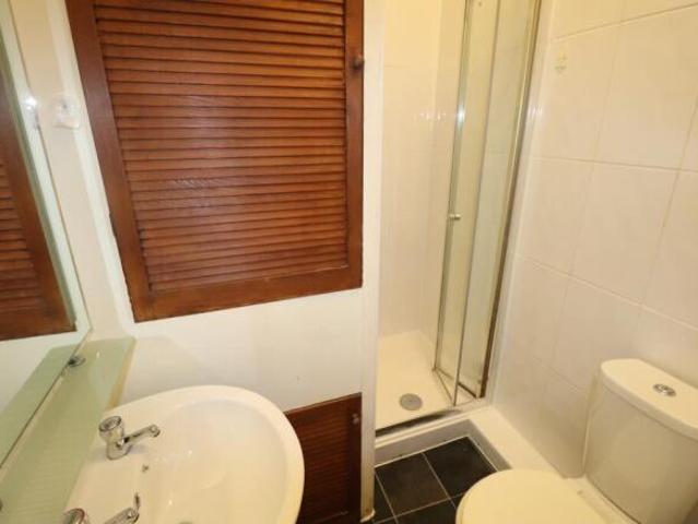 Studio flat for rent in Leicester Parade, Barrack Road, Northampton, NN2