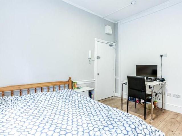 Studio flat for rent in Leigh Street, WC1H