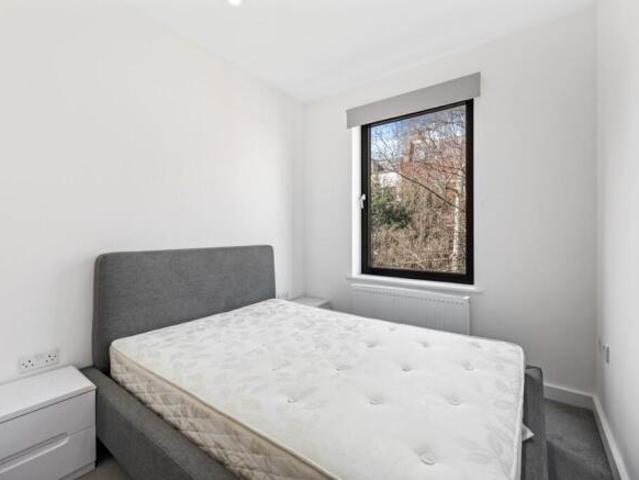 Studio flat for rent in Linacre House, Exeter, EX1