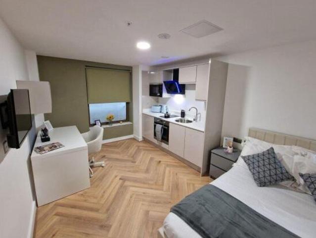 Studio flat for rent in Vista Square, L1 2SU, L1