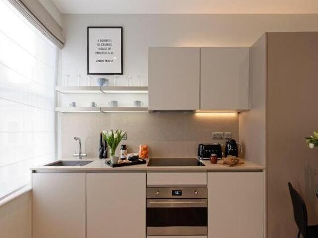 Studio Flat For Rent In London