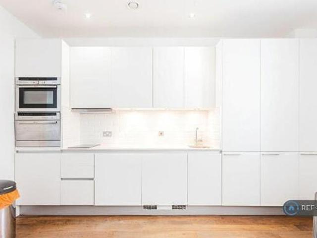 Studio Flat For Rent In London