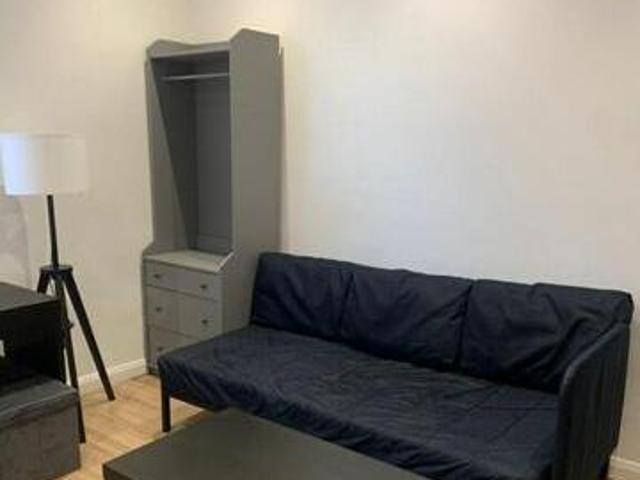 Studio Flat For Rent In London