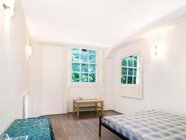 Studio Flat For Rent In London