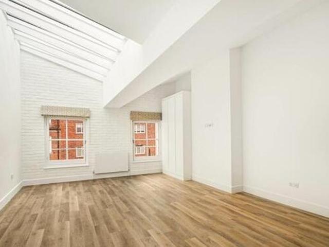 Studio Flat For Rent In London