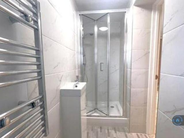 Studio Flat For Rent In London