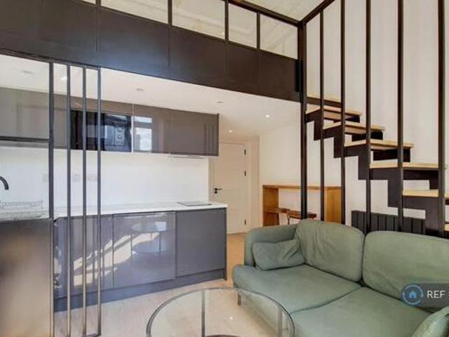 Studio Flat For Rent In London