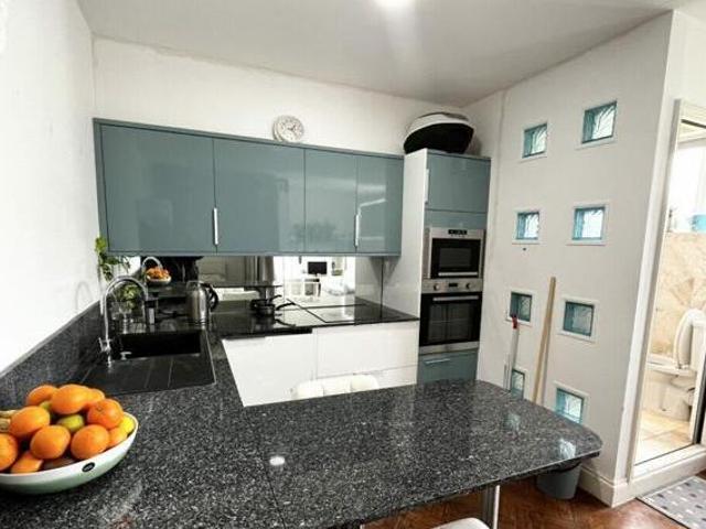 Studio Flat For Rent In London