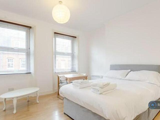 Studio Flat For Rent In London