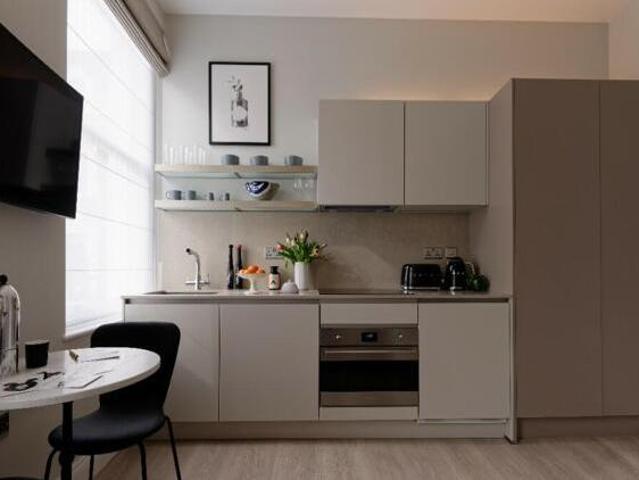 Studio Flat For Rent In London
