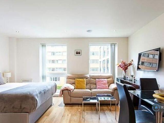 Studio Flat For Rent In London