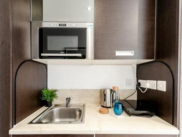 Studio Flat For Rent In London
