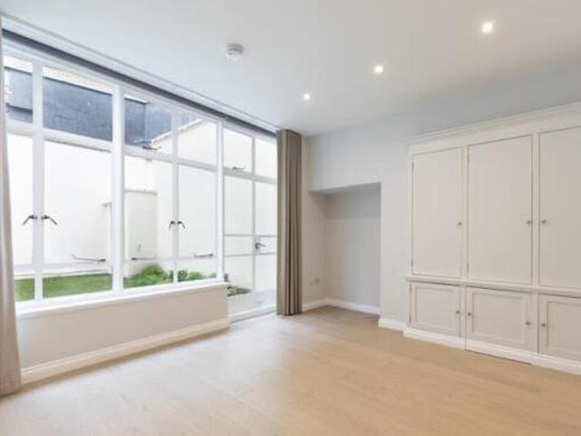 Studio Flat For Rent In London