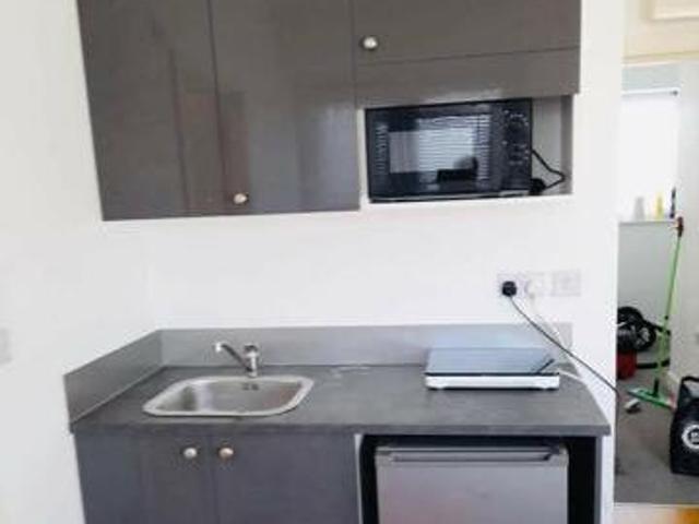 Studio Flat For Rent In London