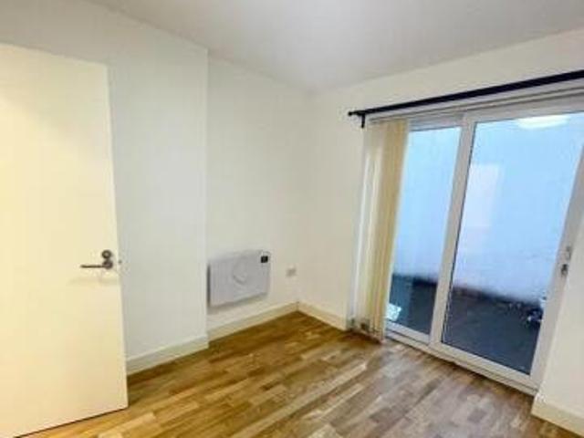 Studio Flat For Rent In London
