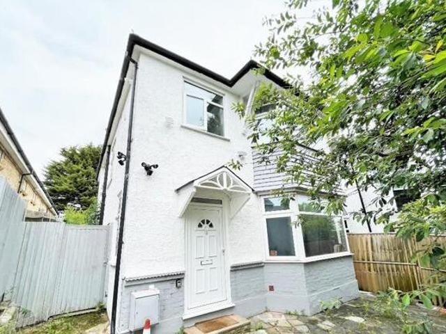 Studio Flat For Rent In London