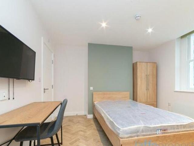 Studio Flat For Rent In London