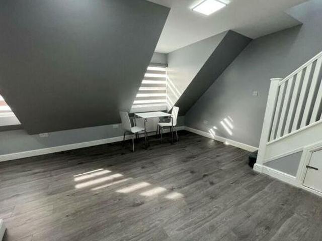 Studio Flat For Rent In London