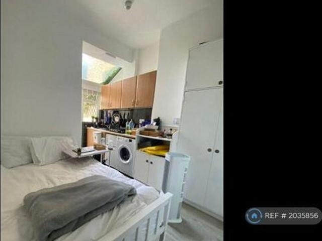 Studio Flat For Rent In London