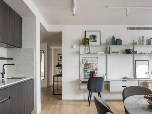 Studio Flat For Rent In London