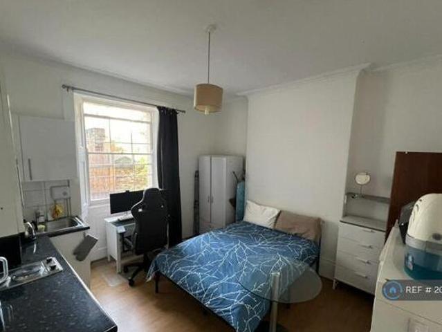 Studio Flat For Rent In London