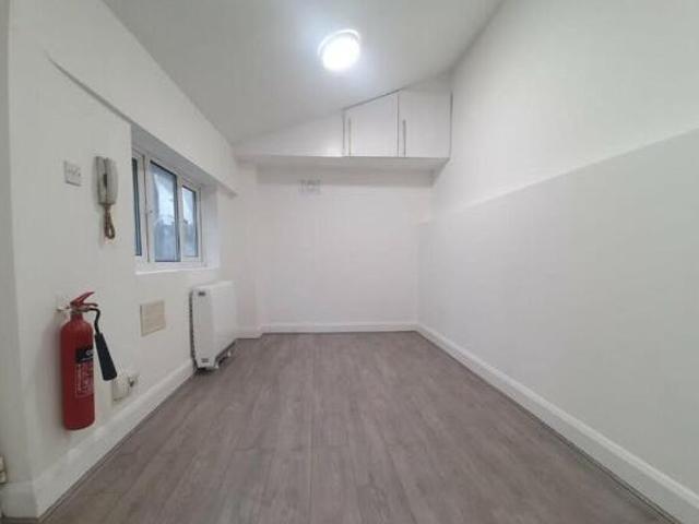 Studio Flat For Rent In London