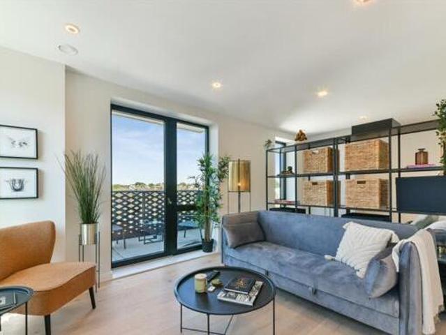 Studio Flat For Rent In London
