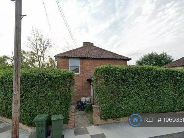 Studio Flat For Rent In London