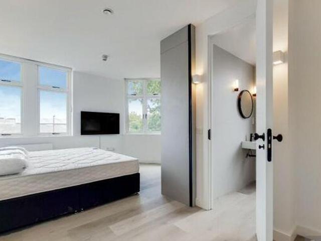 Studio Flat For Rent In London